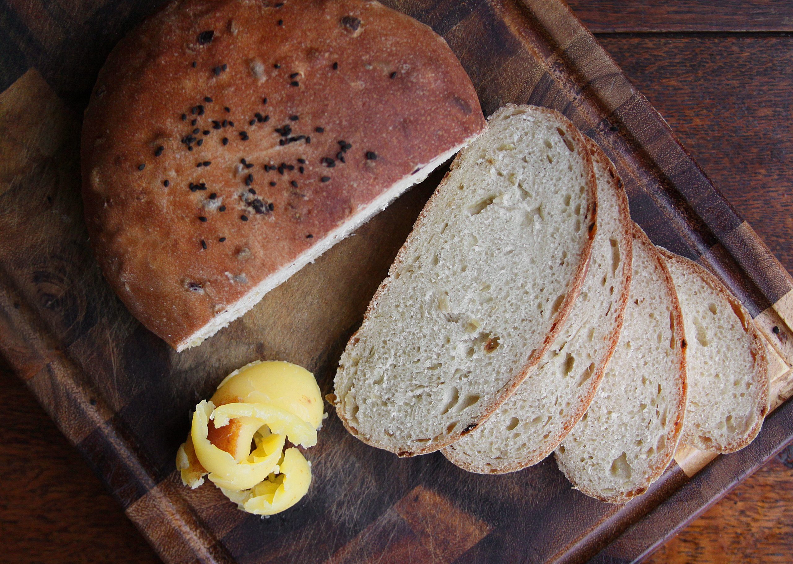 Onion & Mustard Loaf with Brown Butter - Foodie Luce